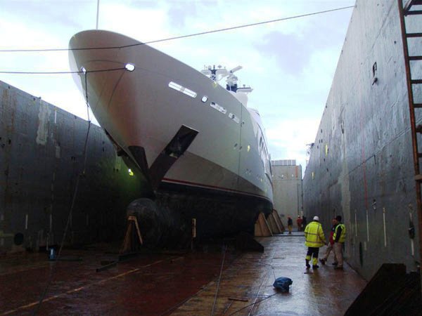 Yacht MYLIN IV, Feadship | CHARTERWORLD Luxury Superyacht Charters